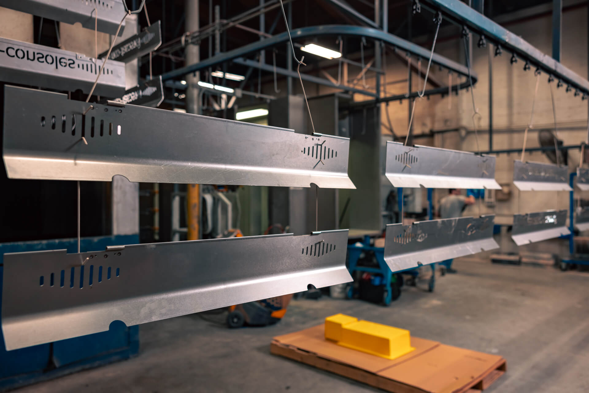 Powder Coating for Enhanced Product Finish | Seconn